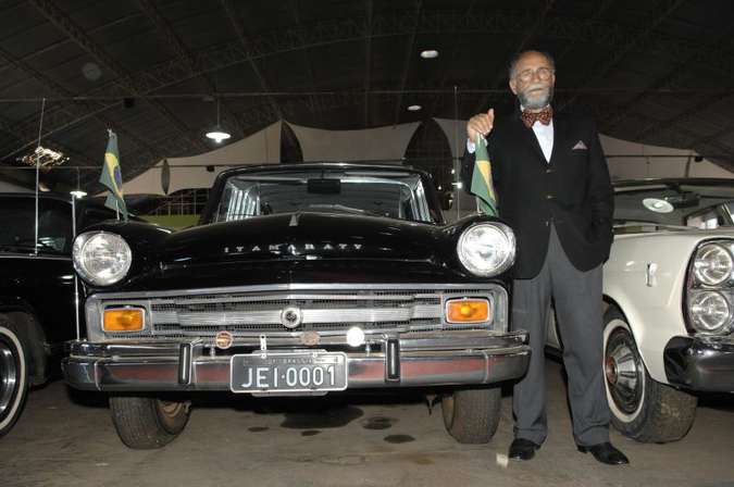 Morre aos 74 anos José Roberto Nasser, fundador do Museu do Automóvel ...