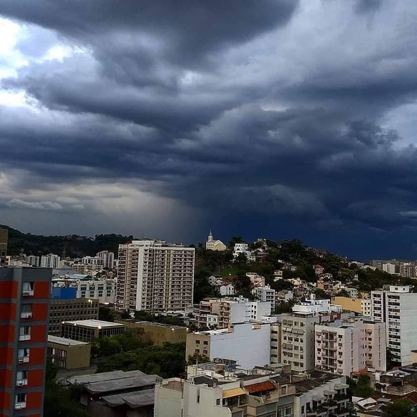 VAI CHOVER FORTE AMANHA !! VEJA A PREVISÃO DO TEMPO